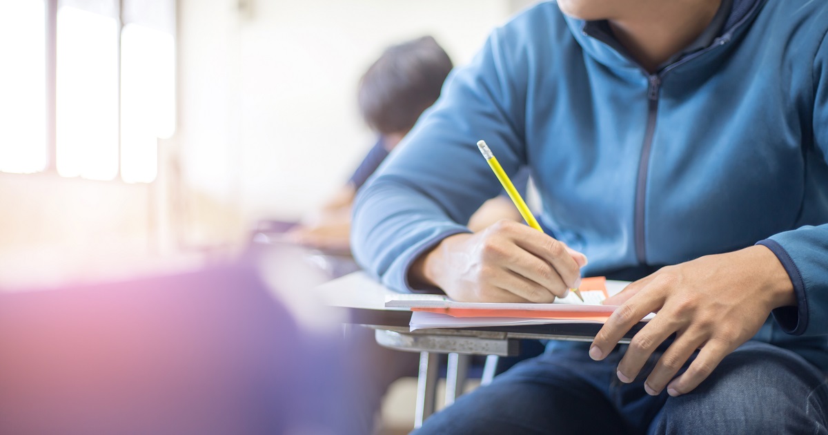 4 Back-to-School Posture Tips for Students - Athletico